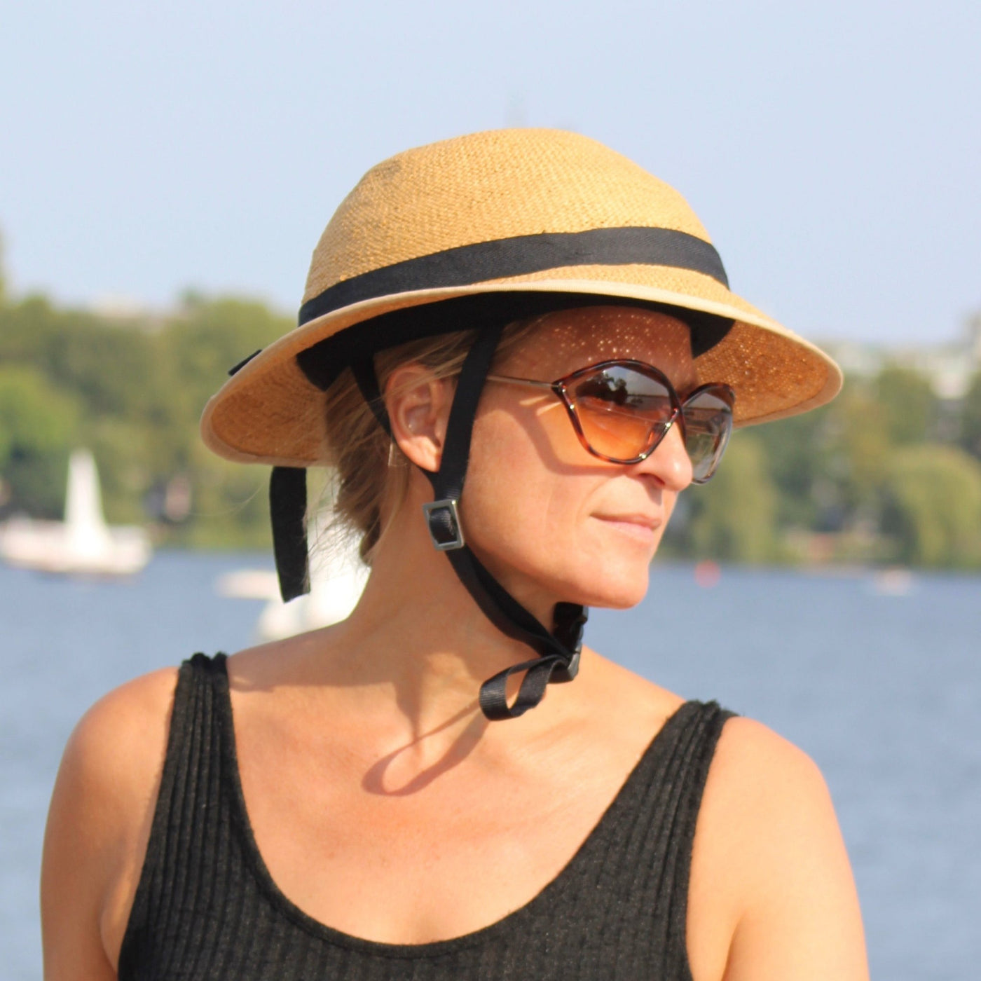 Straw Hat Helmet (helmet+cover)